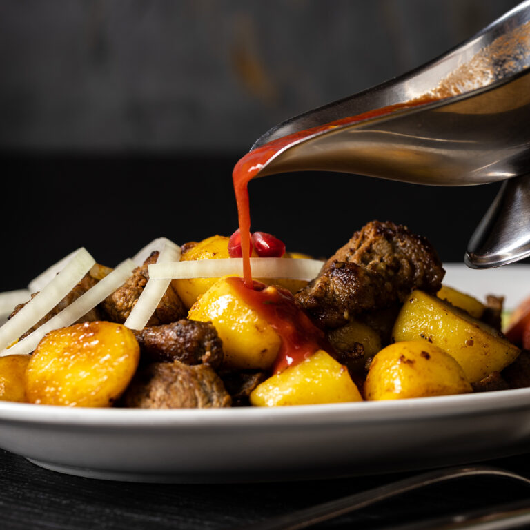 MENÜ – Chito & Gvrito